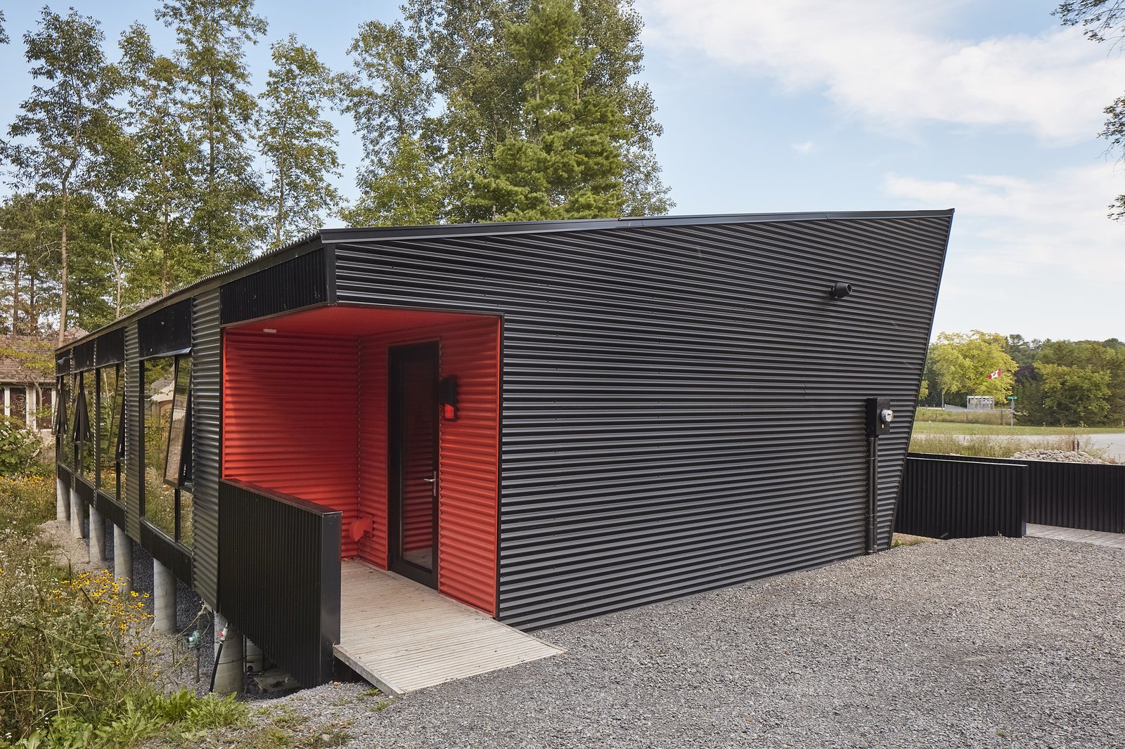 Photo 10 of 11 in The Black Wedge House by Bill Curran - Dwell