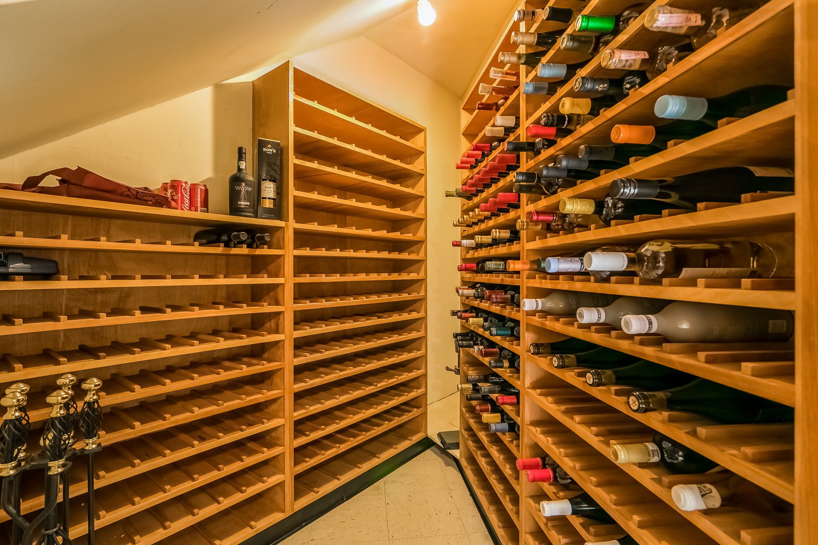 Photo 19 of 24 in Beachfront Mid-Century Mansion in Michigan by ...