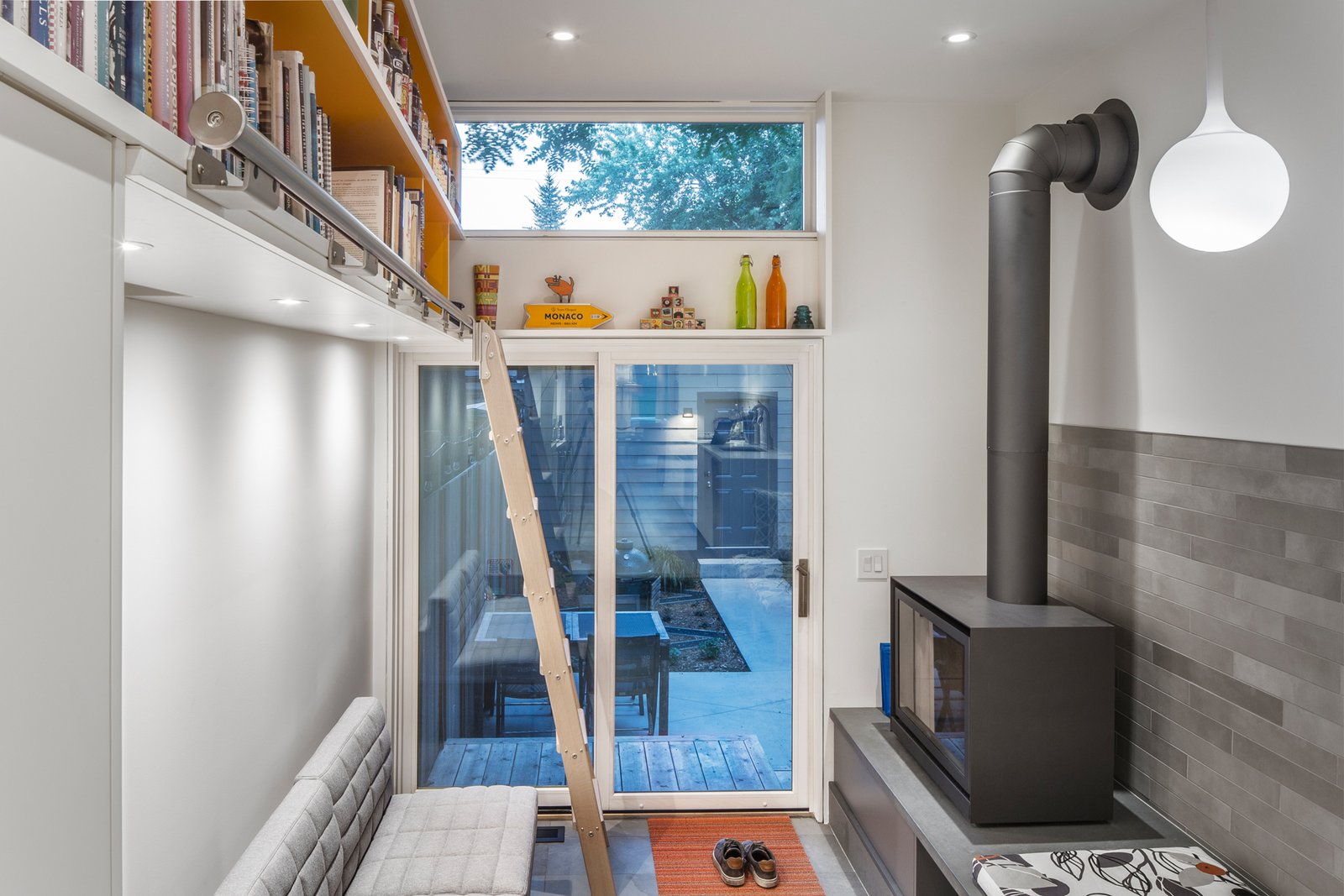 Booth House (8 Photos) - Dwell