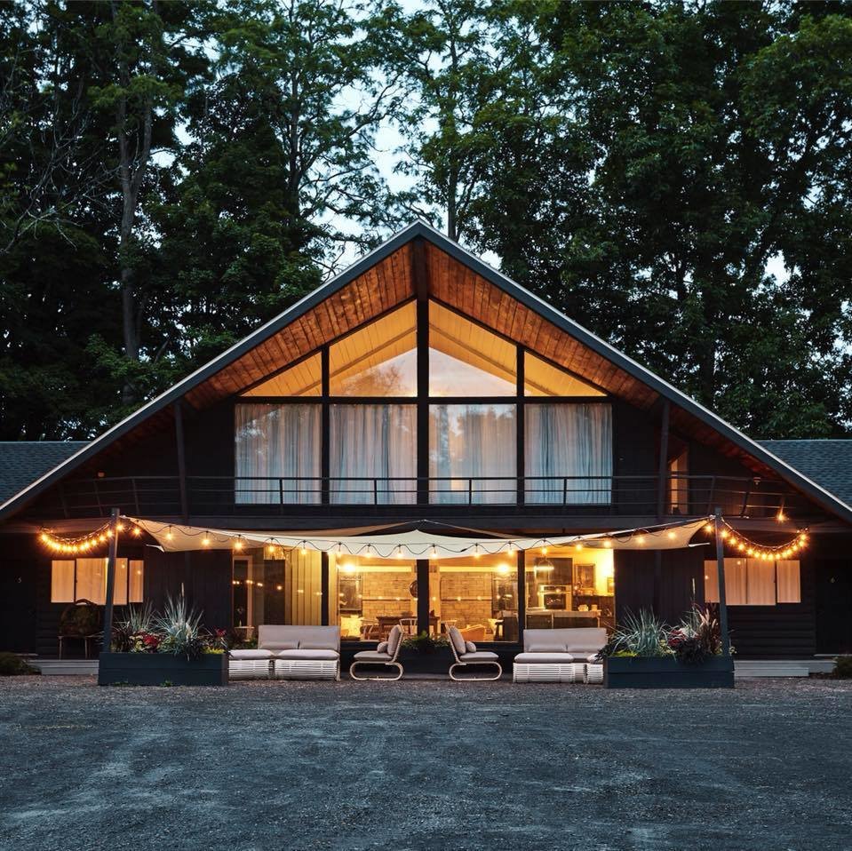 Photo 10 of 10 in A Cozy A-Frame Lodge in the Catskills Is an Ideal ...