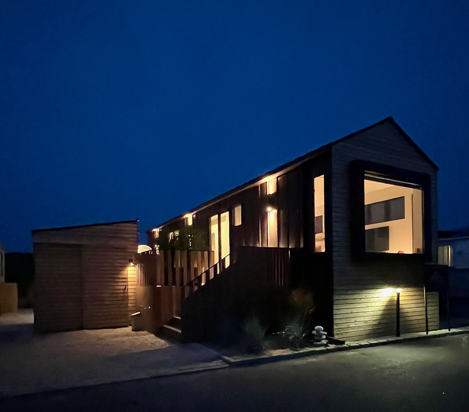 Photo 7 Of 21 In Trailer Park Home Remodel By Stephanie Pietromonaco