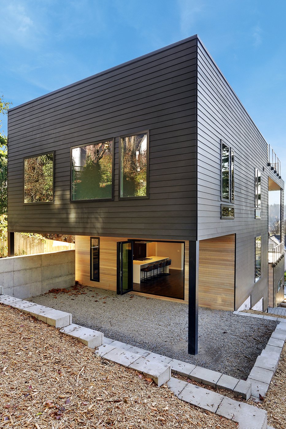 Photo 18 of 21 in Sort Hus by Collaborative Companies - Dwell