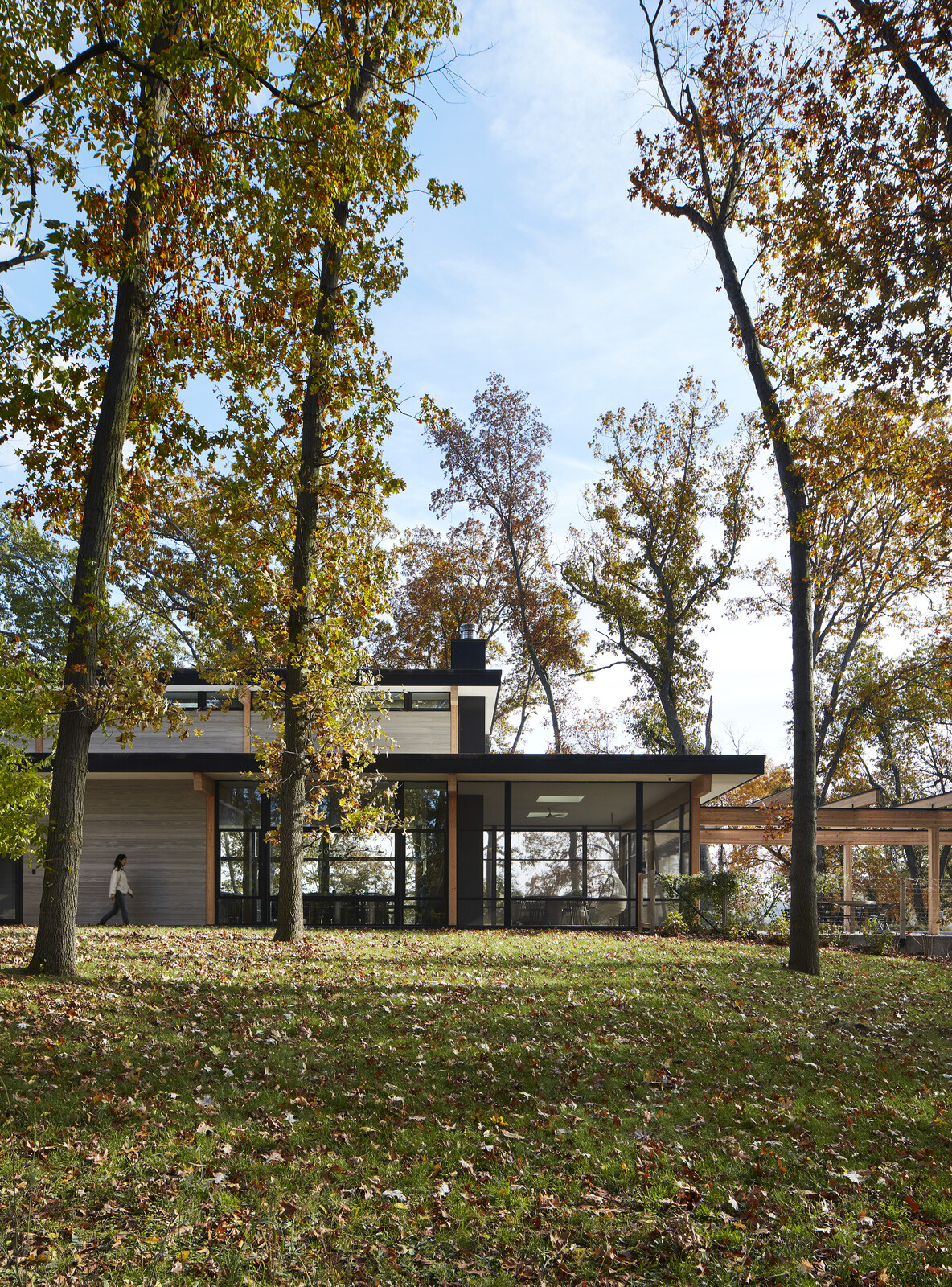 Photo 5 of 20 in Galien River Retreat by Wheeler Kearns Architects - Dwell