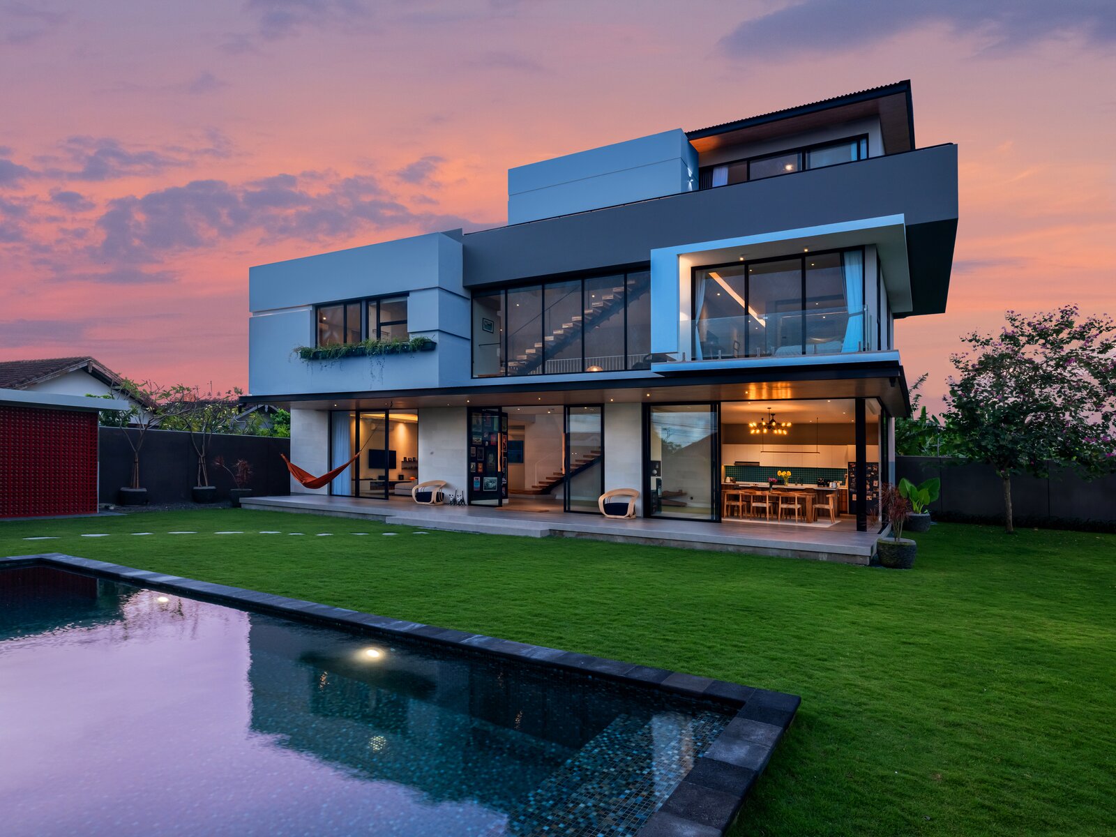 Photo 2 of 16 in bumbak house by Ere studio - Dwell