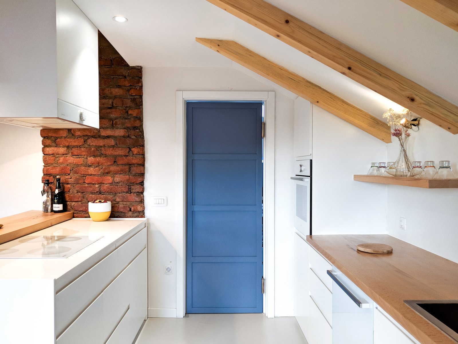 Photo 13 of 22 in An Unloved Loft Is Brought Back to Life for a ...