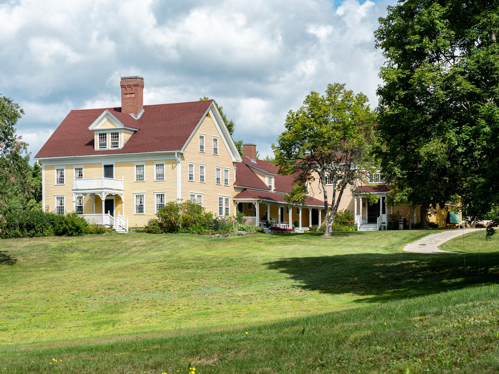 Photo 4 of 23 in Merrill House by Debra LaPorte - Dwell
