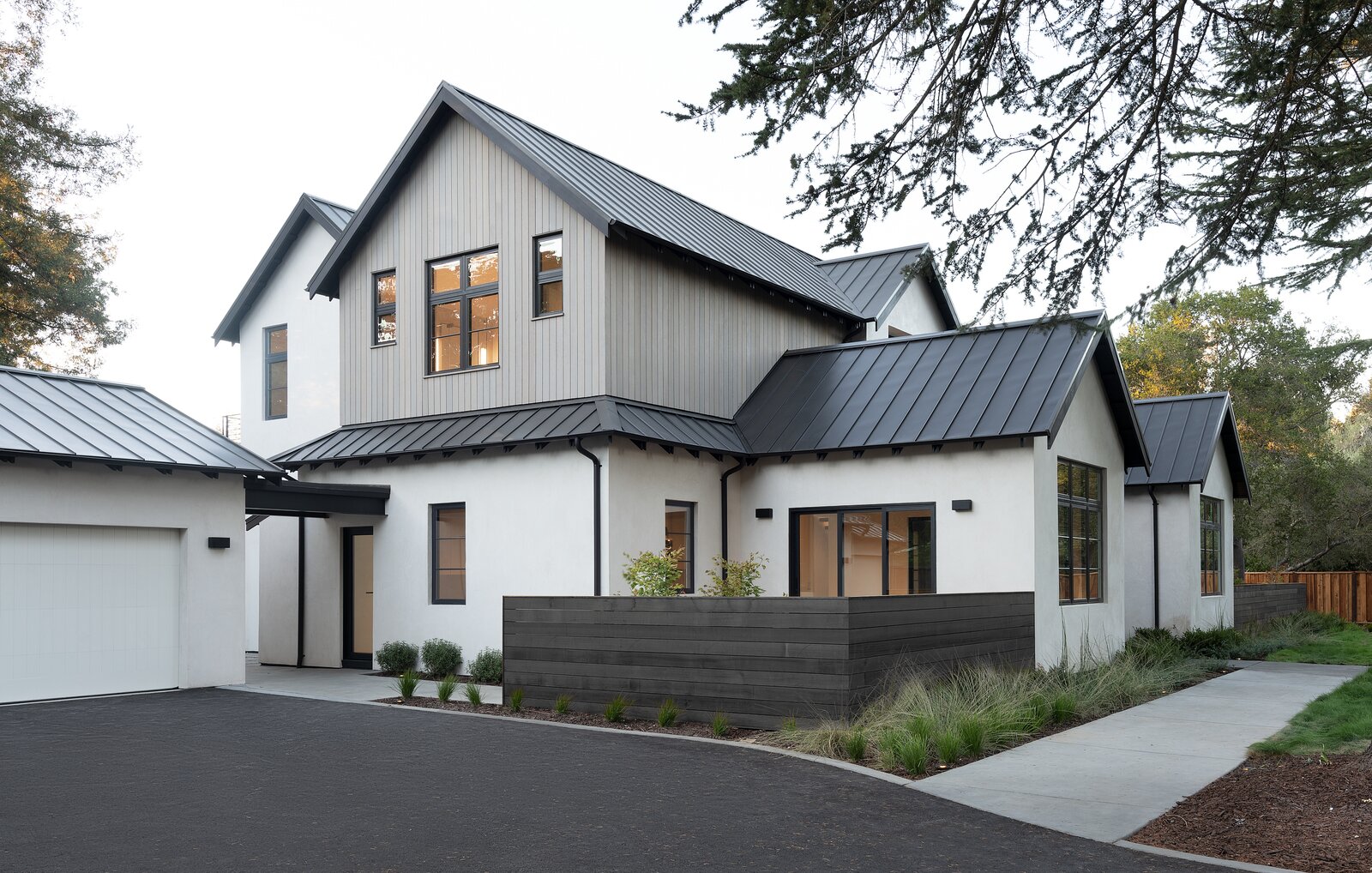 Modern Enclosed Breezeway Display Home Breezeway House
