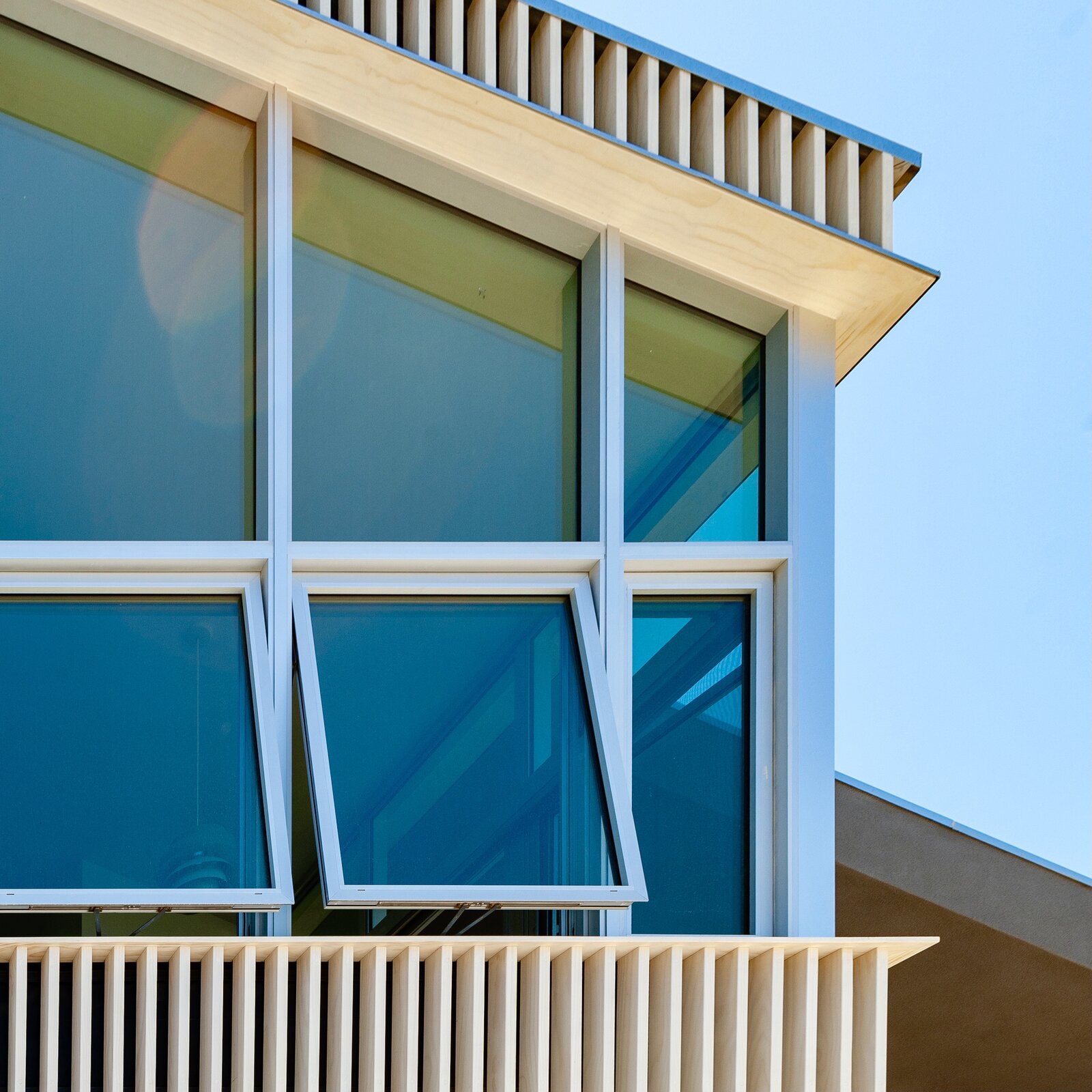 Photo 3 of 15 in Pinemar House by architects magnus - Dwell