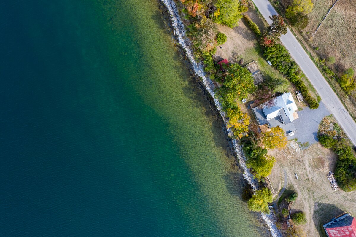 Photo 14 of 14 in The Renovation of a Canadian Farmhouse Uncovers a Log ...
