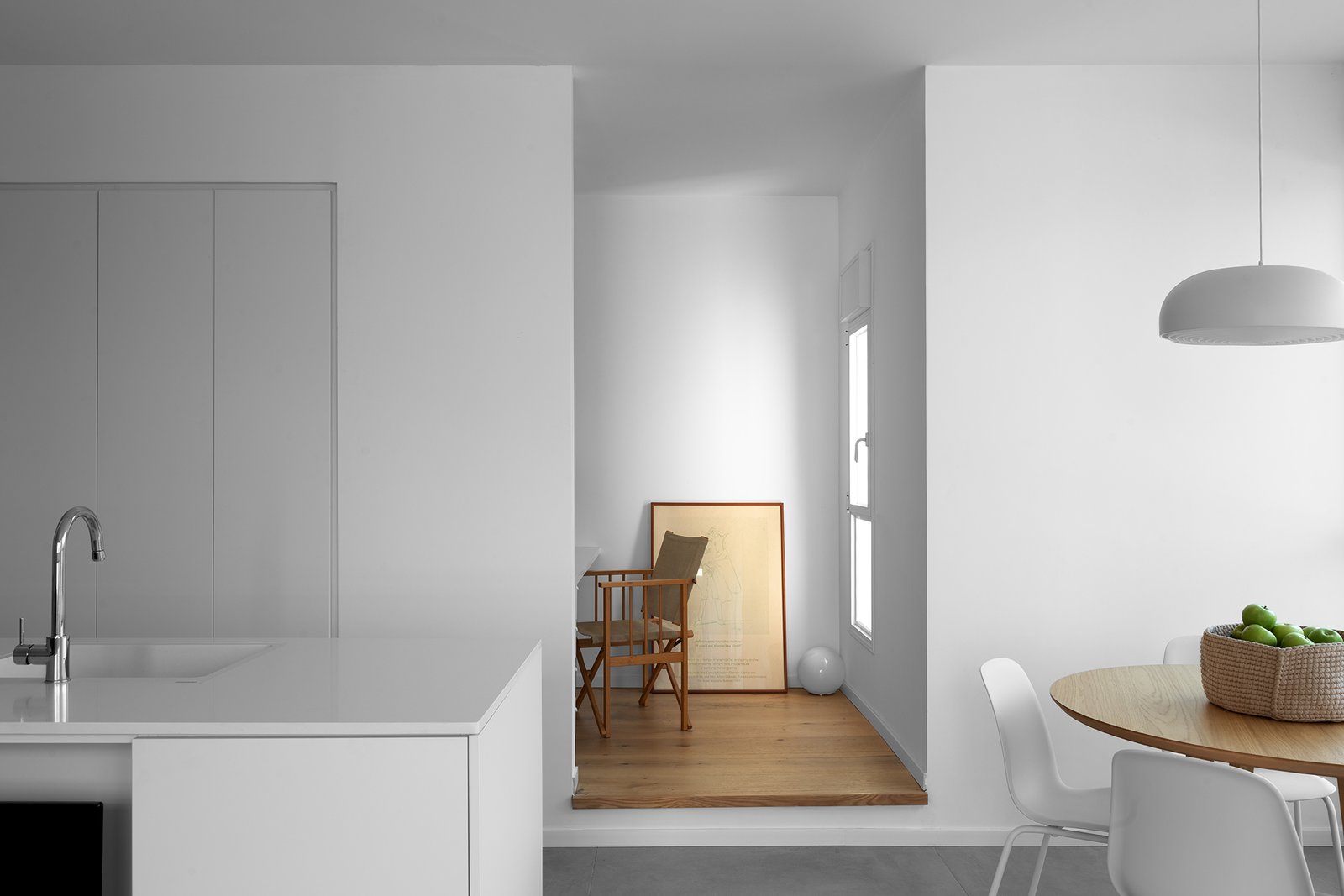 Photo 2 of 11 in Budget Breakdown: A Gloomy Apartment in Israel Does a ...