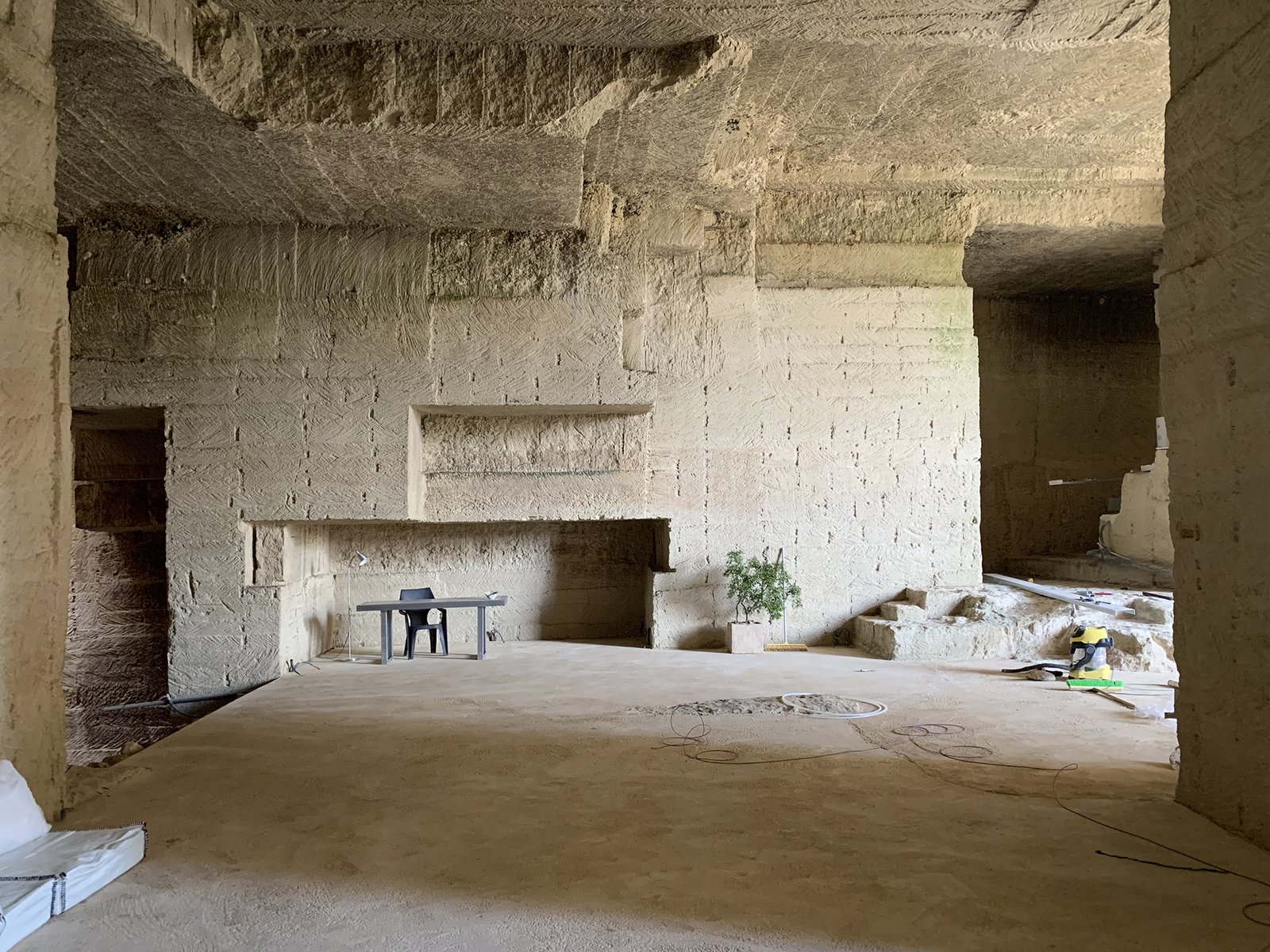 Photo 3 of 15 in An Abandoned Stone Quarry in Spain Becomes a Sublimely ...