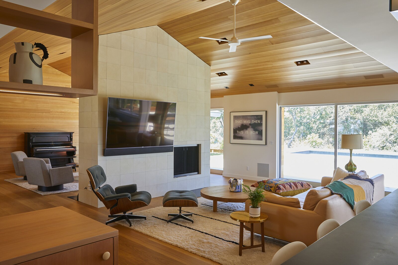 Photo 2 of 16 in Midcentury Meets Aloha at This Revamped Ranch-Style ...