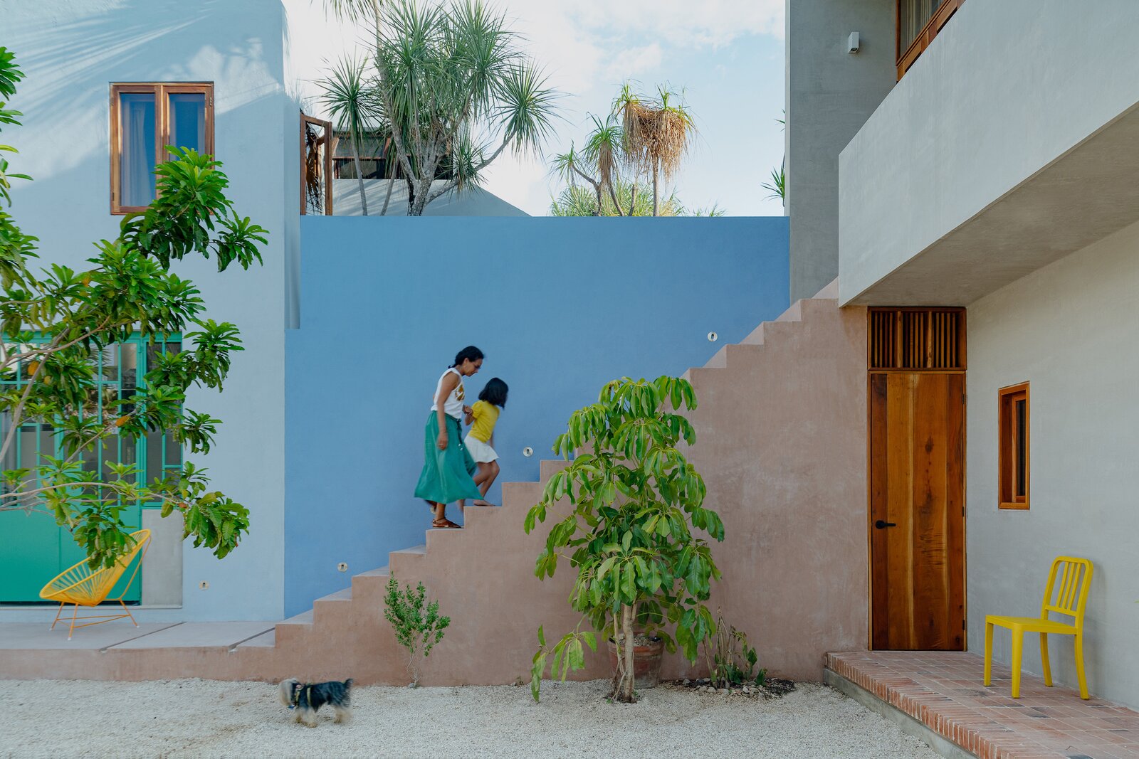 Photo 4 of 26 in Before & After: In Mérida, a Blocky ’80s Home Turns ...