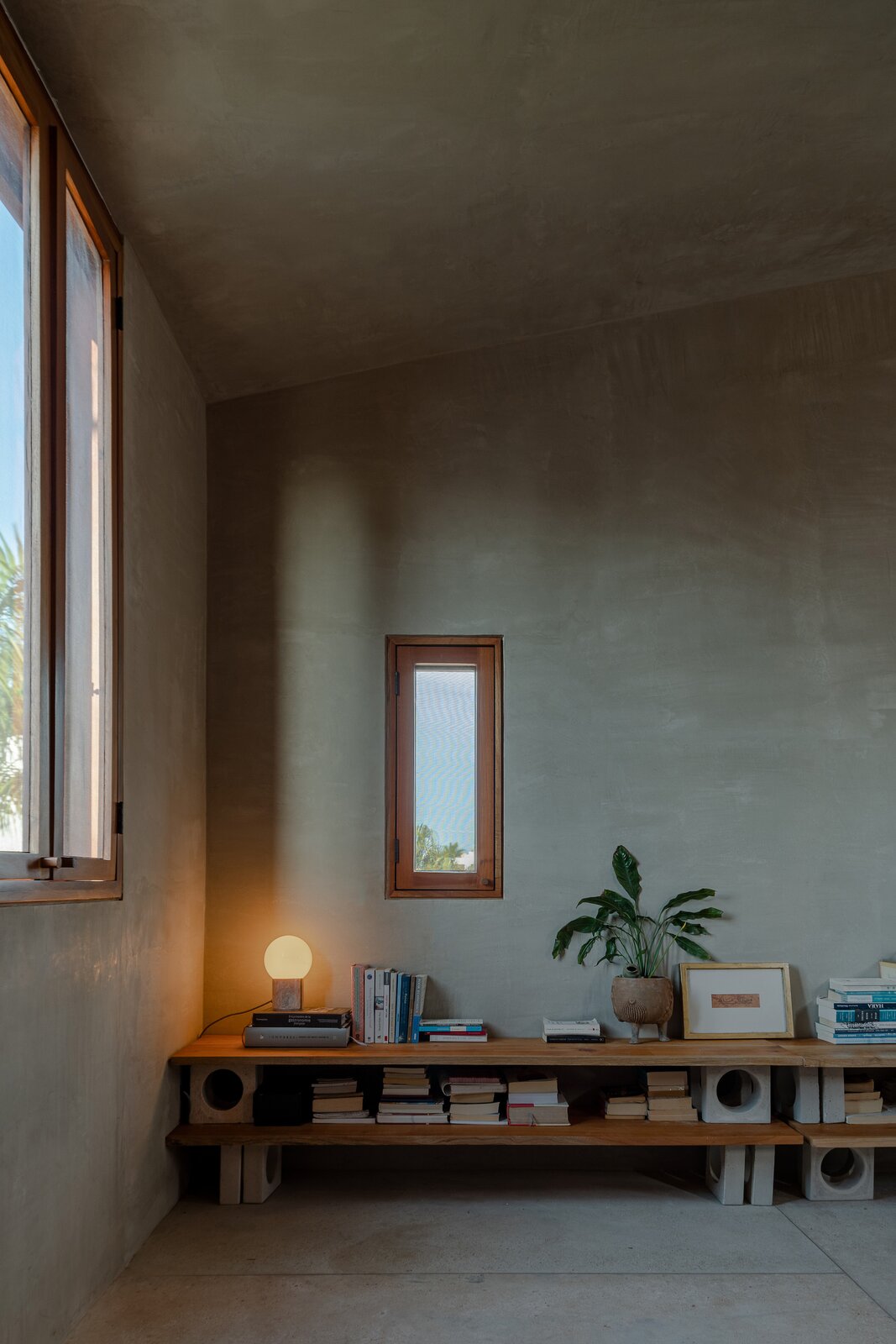 Photo 12 of 26 in Before & After: In Mérida, a Blocky ’80s Home Turns ...