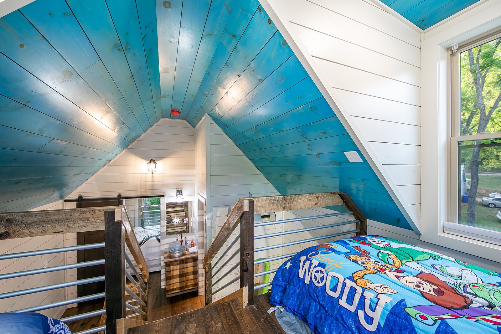 Photo 17 of 36 in Mountain Bikers Tiny House Getaway by Ryan Jacques ...