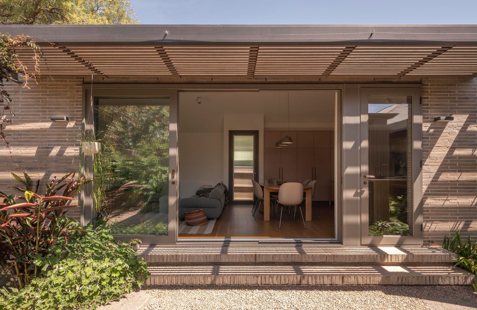 Photo 14 of 16 in Preston House by Lisa Breeze Architect - Dwell