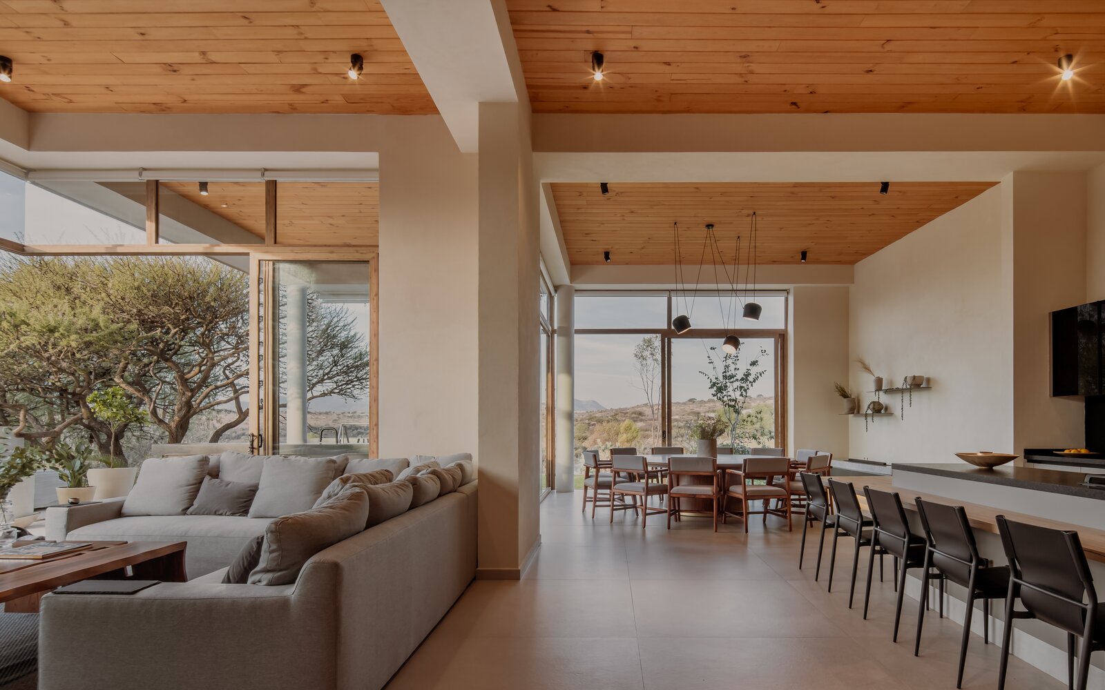 Photo 14 of 30 in FA House by PAIR - Dwell