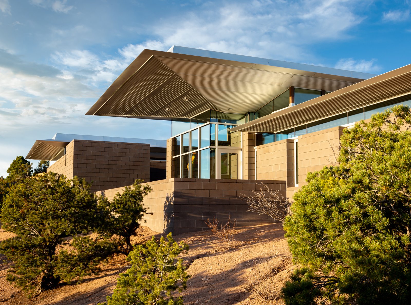 Photo 2 of 15 in The Geller House by Robert Geller - Dwell