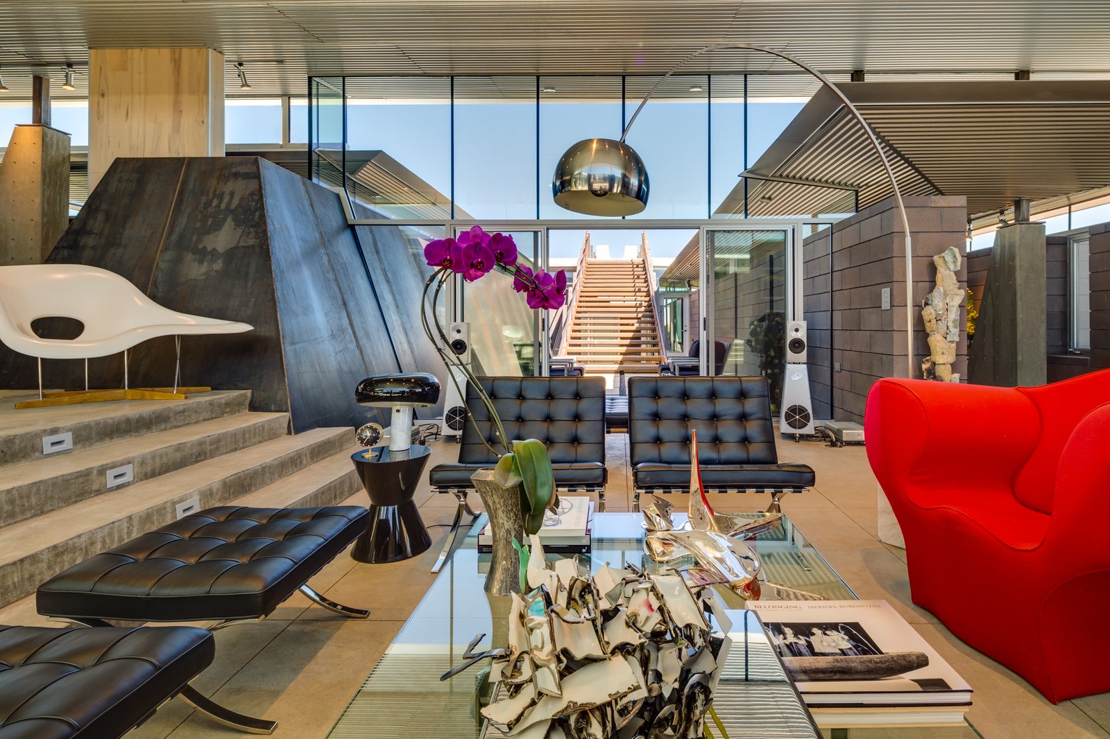 Photo 4 of 15 in The Geller House by Robert Geller - Dwell