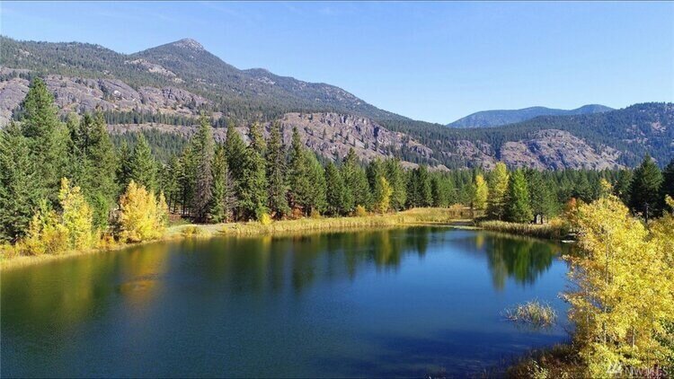 Photo 1 of 32 in Après Cabin by Justin Calvo - Dwell