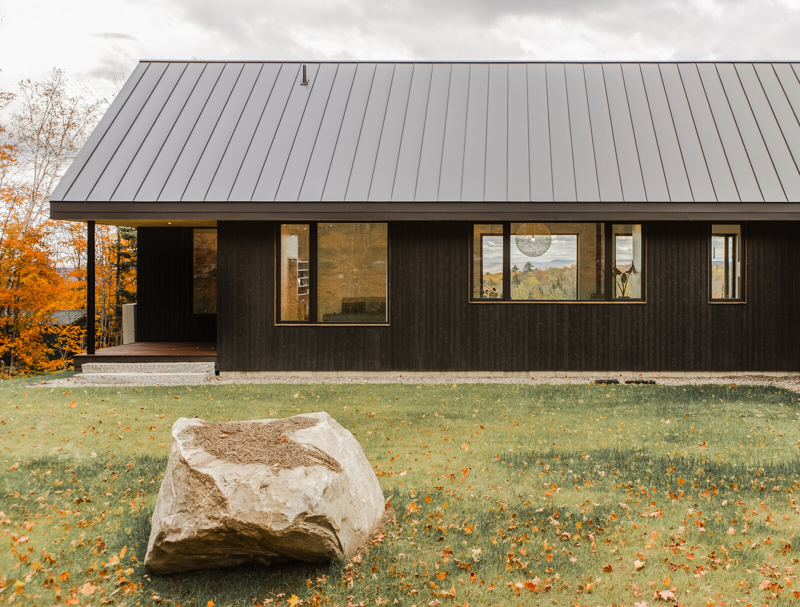 Photo 9 of 11 in Gable and Plane by Nakamoto Forestry - Dwell