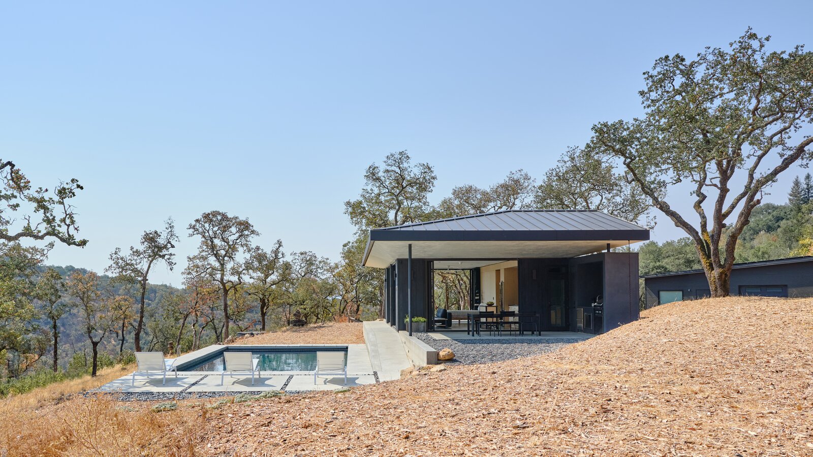 A Chunk of Volcanic Stone Inspires a Rock-Solid Sonoma Home - Dwell