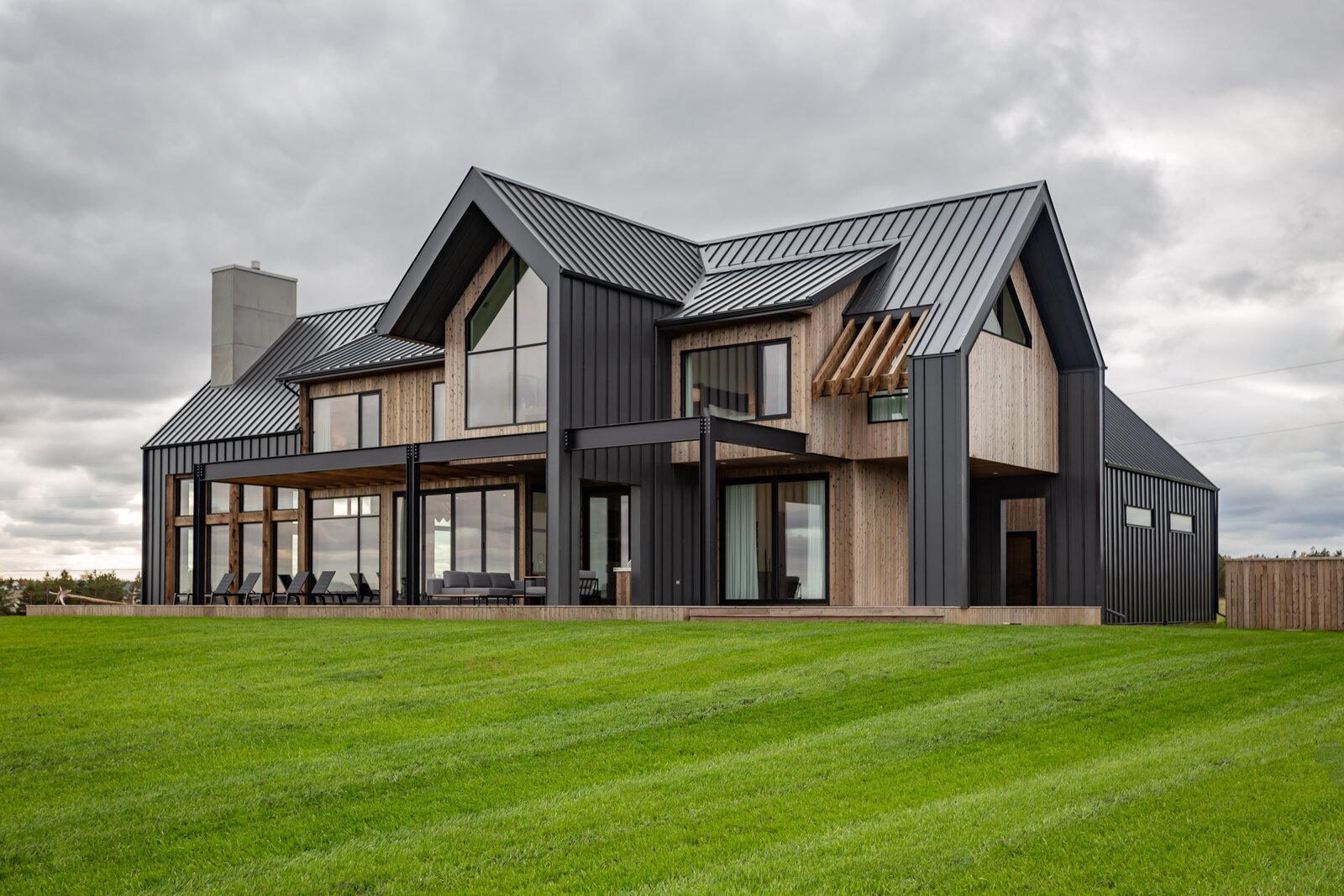 Photo 2 of 20 in Harbour House by Dean Thomas Design Group - Dwell