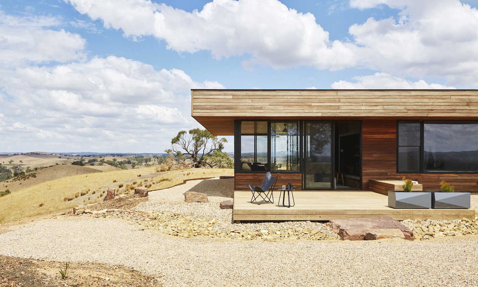 Photo 9 of 15 in This Off-Grid House in Australia Is Designed to ...