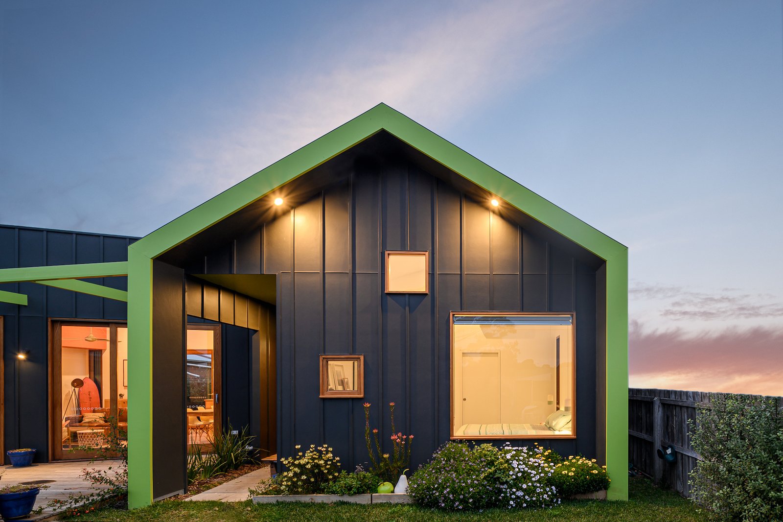 Photo 11 of 13 in This Extraordinarily Colorful Family Home Was ...