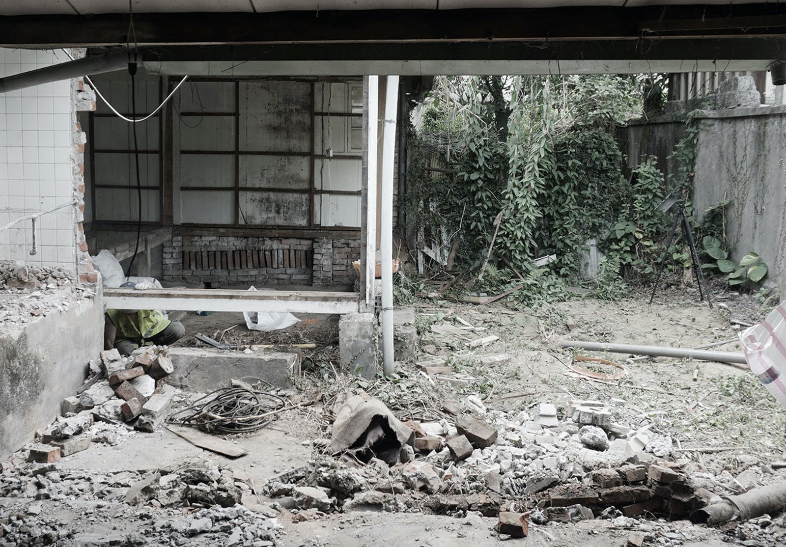 Photo 19 of 24 in Before & After: A Dilapidated Dormitory in Taipei Is ...