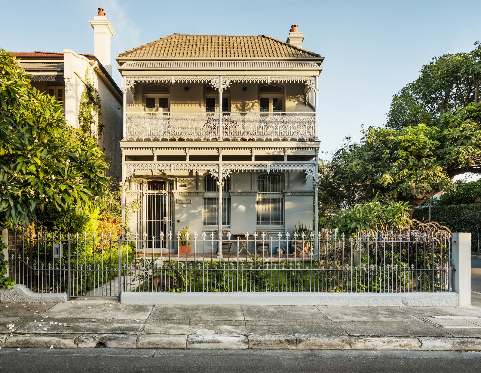 Photo 4 of 37 in Before & After: A Blighted Boarding House in Sydney Is ...