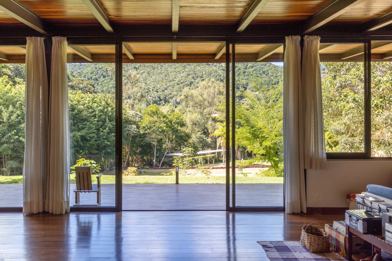 Photo 9 of 21 in A Creative Couple Build a Home and Art Studio on the ...