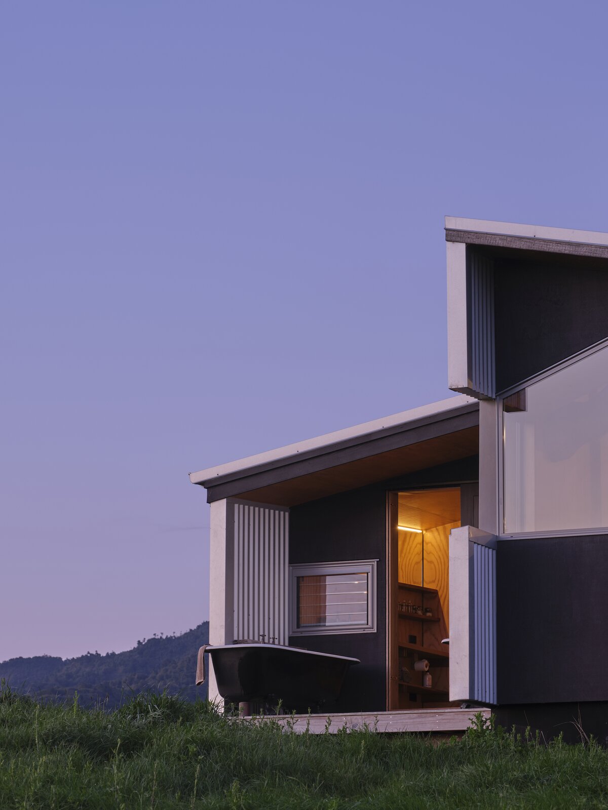 Photo 11 of 19 in A Remote Cabin in New Zealand Celebrates Affordable ...