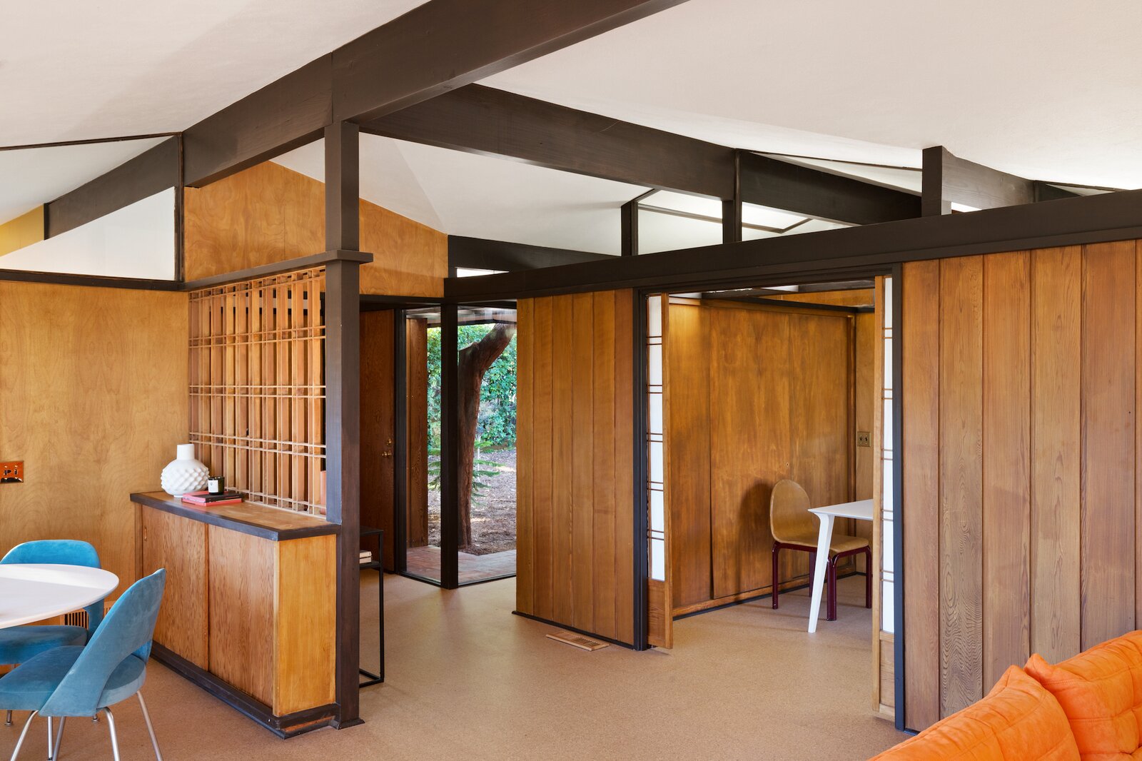 Photo 10 of 23 in A Glowing Midcentury by Jack Corey Asks $1.8 Million ...