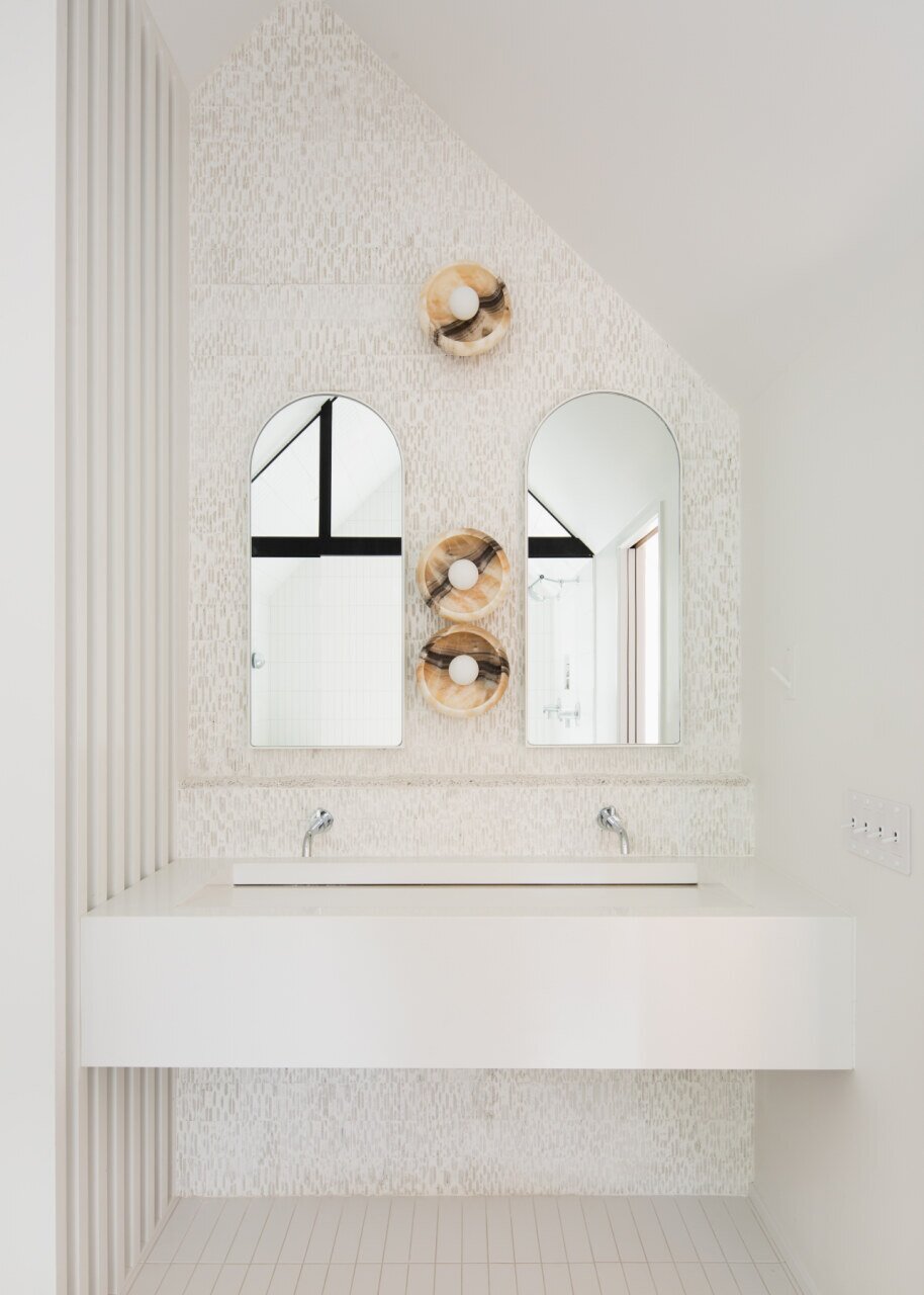 Photo 14 of 17 in This “House-Within-a-House” Plays With Sculptural ...