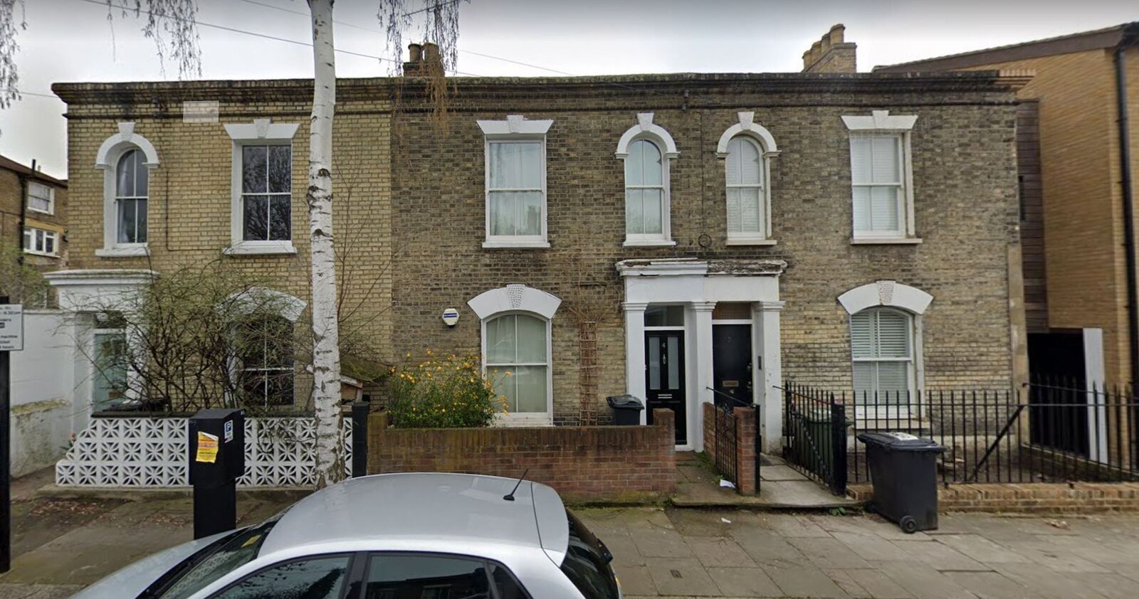 Photo 2 of 24 in Before & After: A Feral Terrace House Becomes a ...