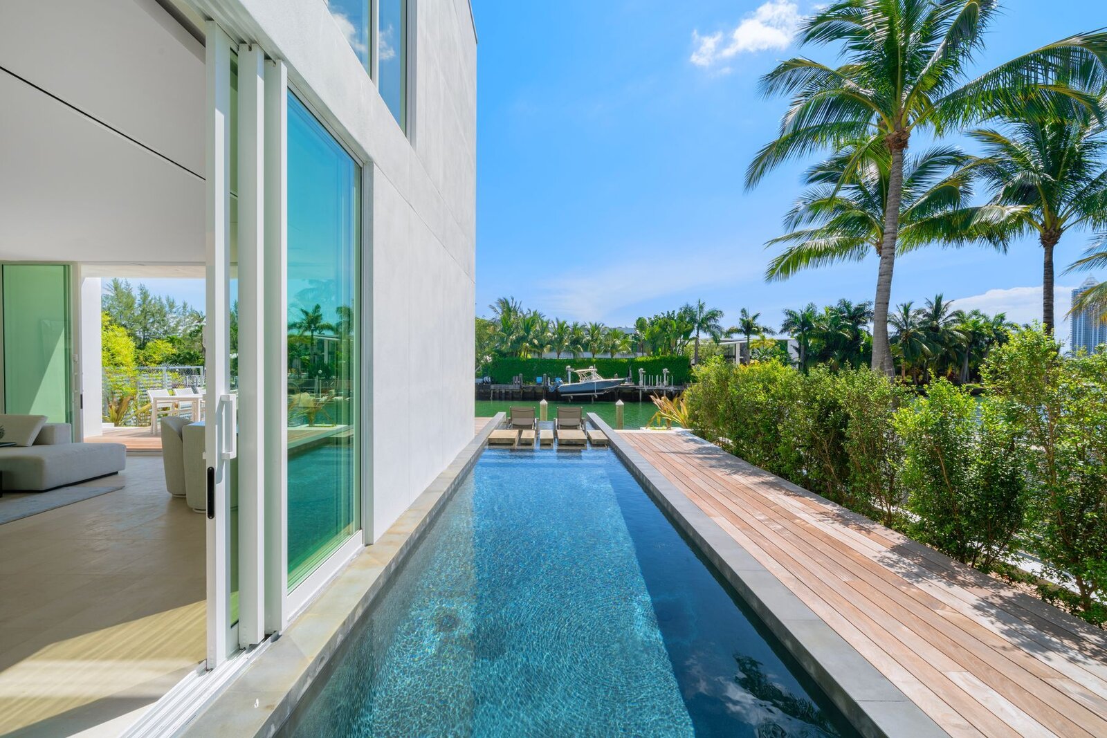 Photo 14 of 15 in Holiday in Paradise at this Waterfront Miami Beach Villa Designed by Piero ...