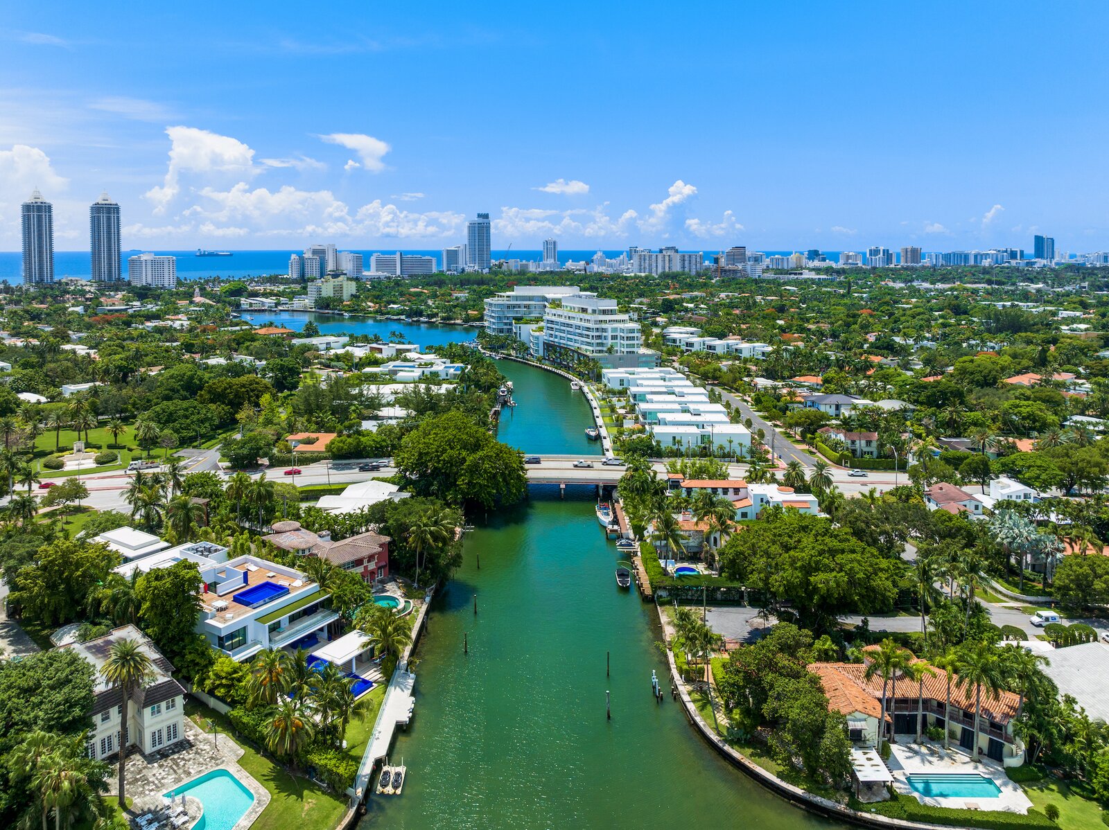 Photo 2 of 15 in Holiday in Paradise at this Waterfront Miami Beach ...