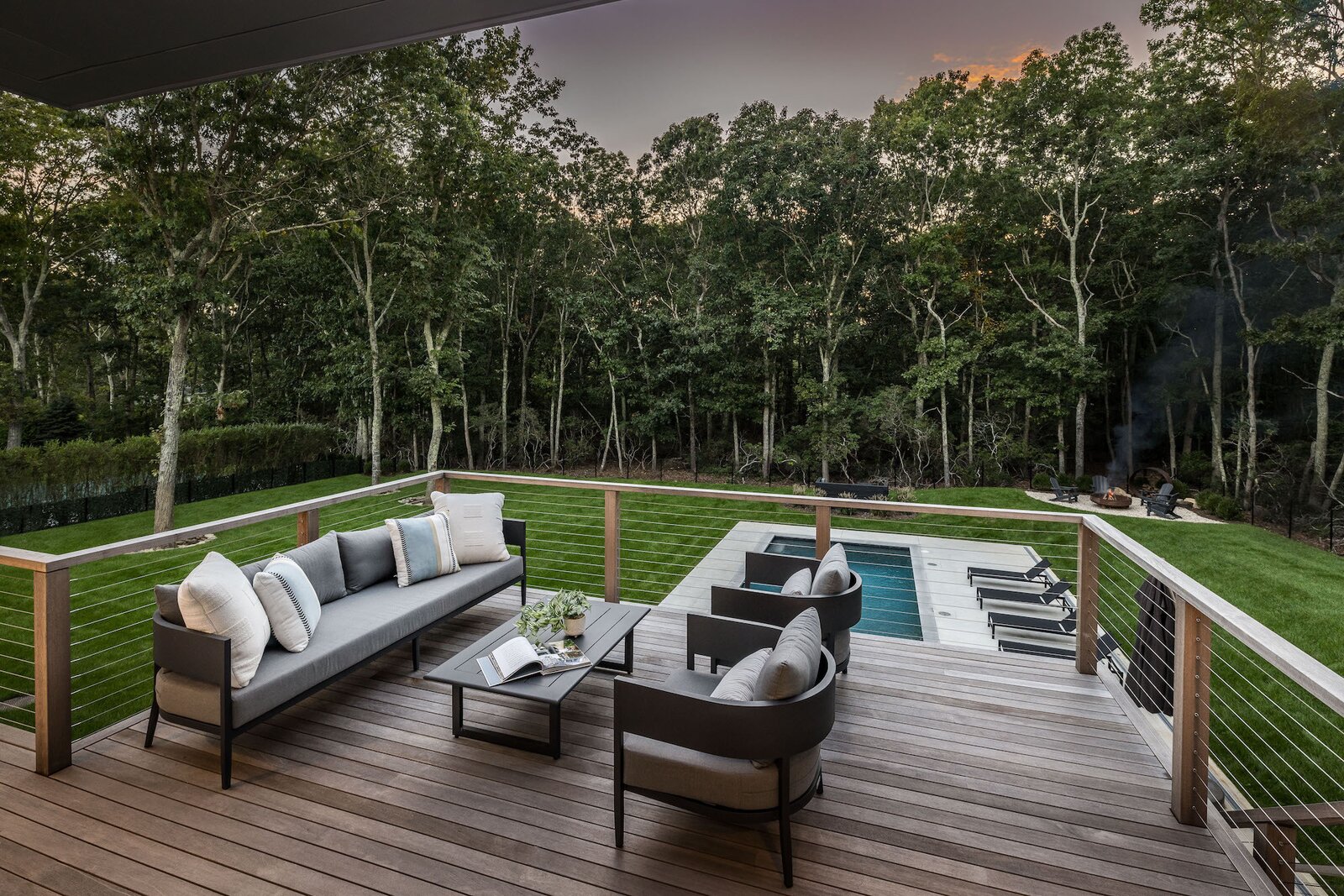 Photo 6 of 12 in Host the Ultimate Hamptons Holiday Party in this Sag ...