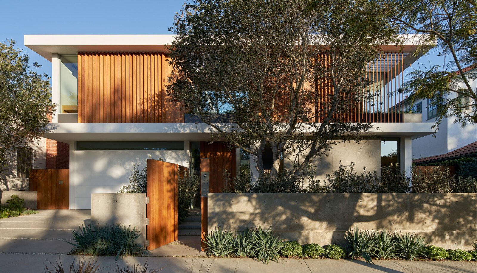 Photo 19 of 19 in Vertical Courtyard House by MONTALBA ARCHITECTS - Dwell