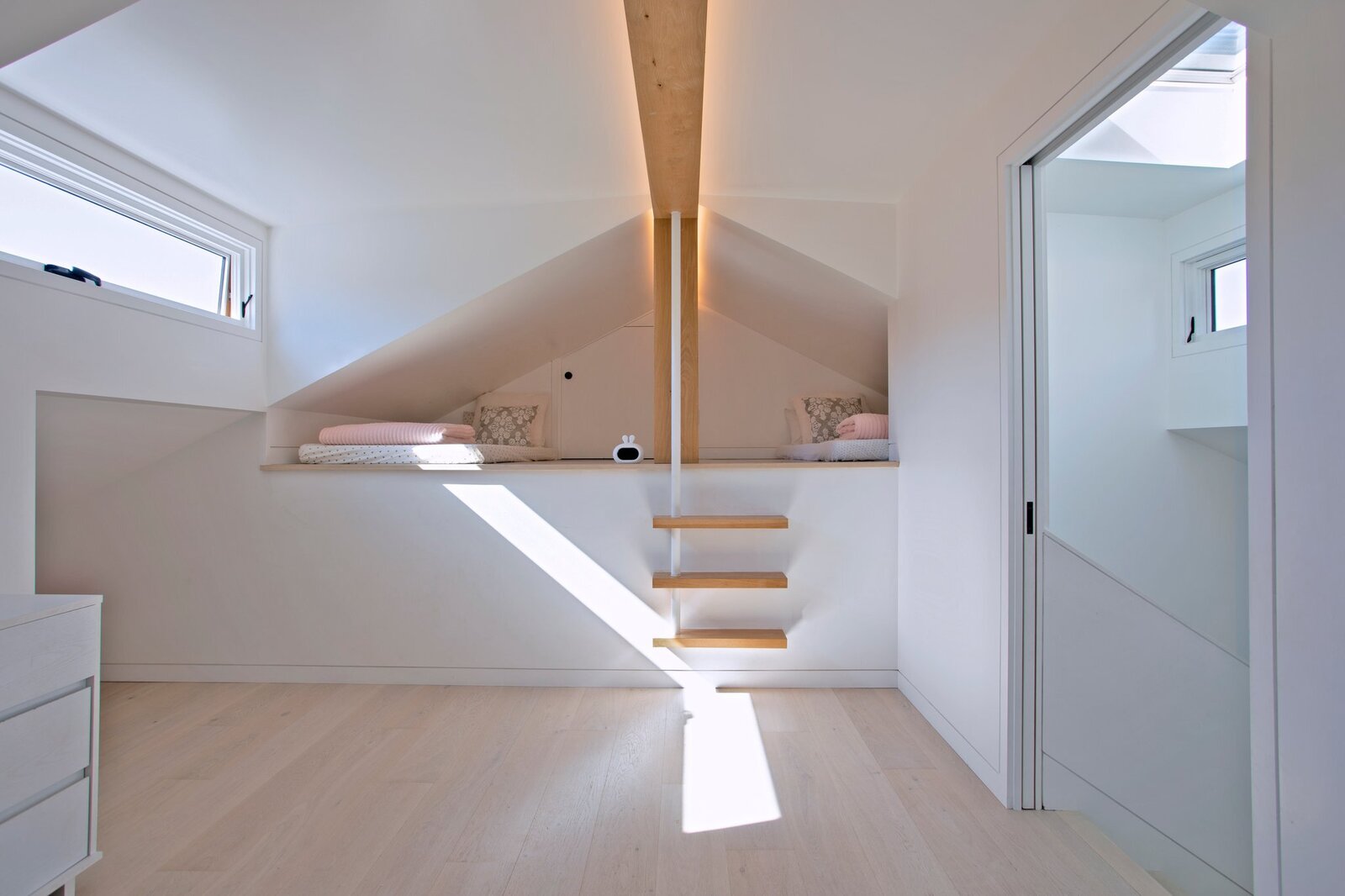 Photo 6 of 10 in The Coleridge House by Katherine - Dwell