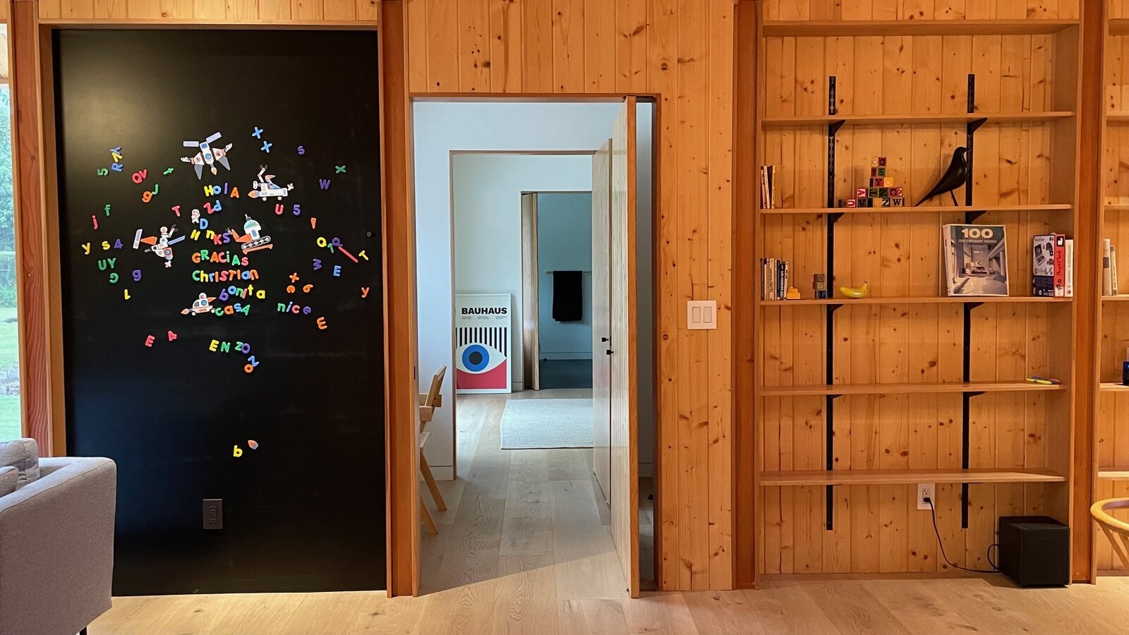 Photo 5 of 12 in Haiku Modern by christian a escario - Dwell