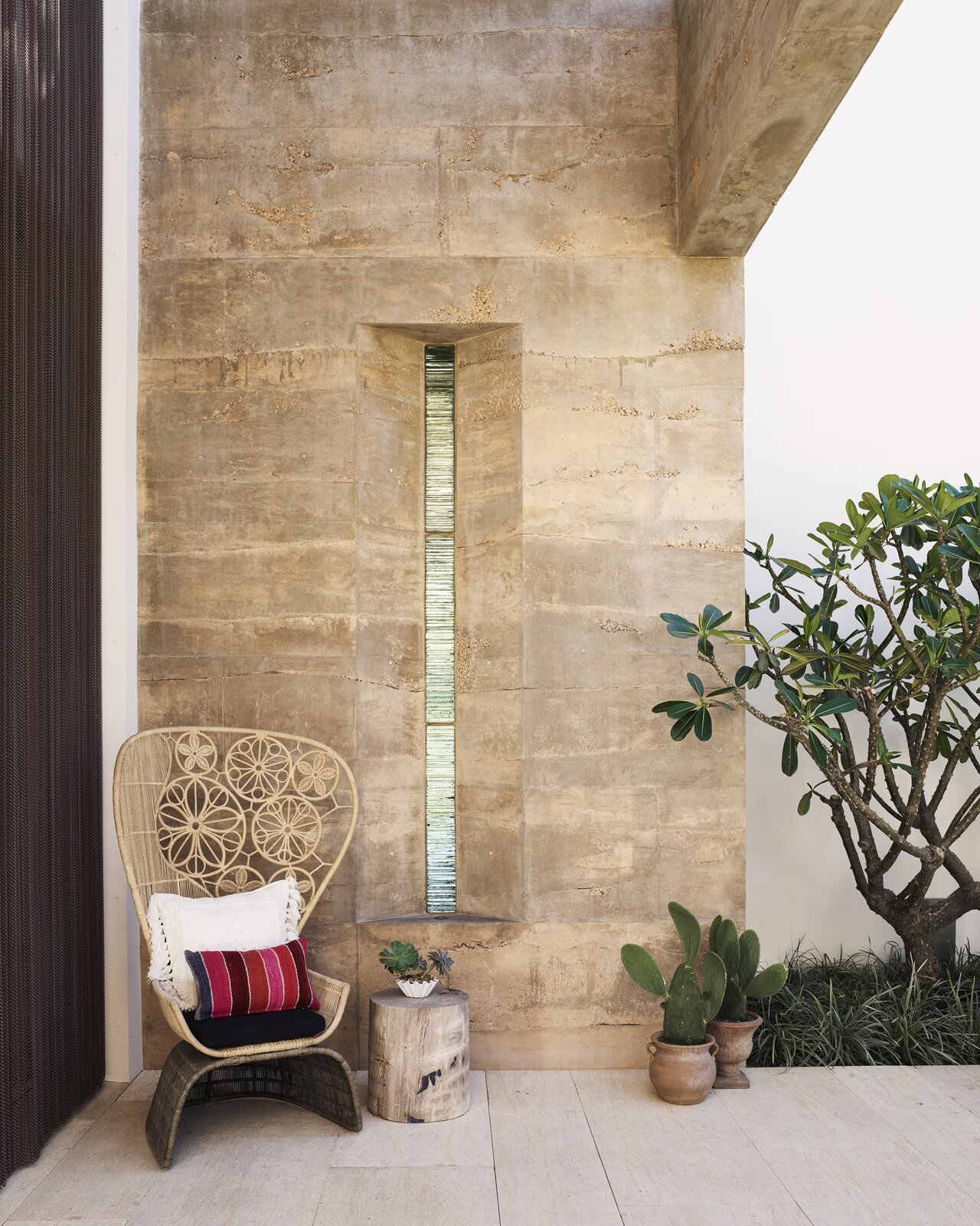 Photo 9 of 18 in Casa Baja by Walker Warner - Dwell