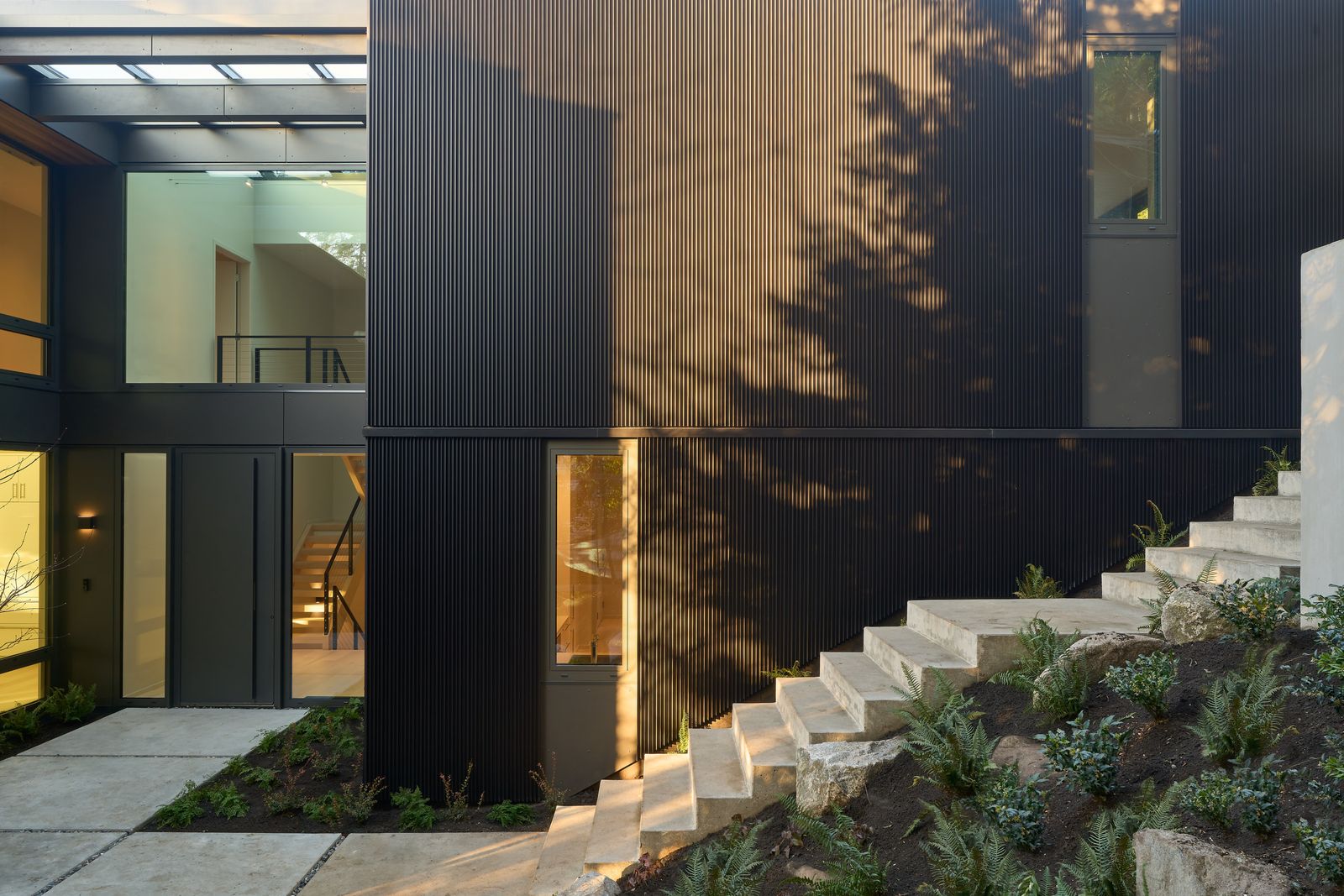 Photo 5 of 21 in Howe Sound House by W O V E N Architecture and Design ...