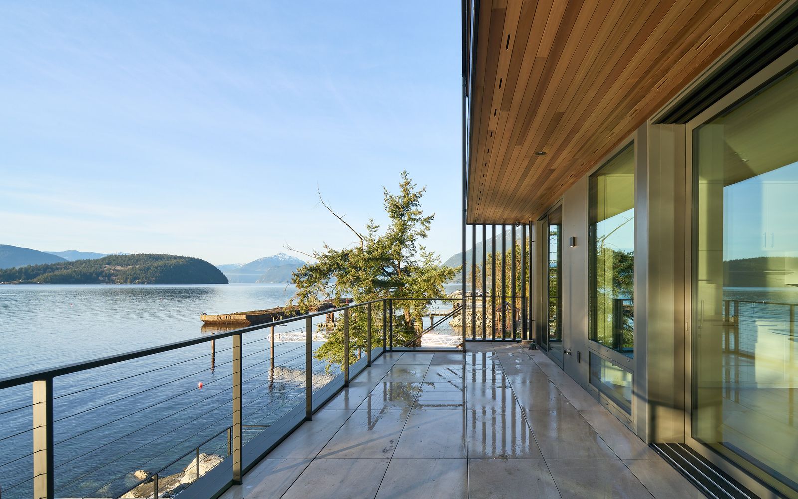 Photo 8 of 21 in Howe Sound House by W O V E N Architecture and Design ...
