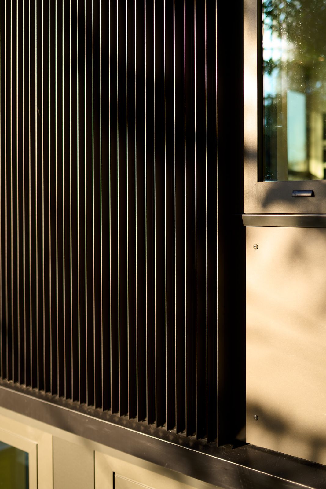 Photo 11 of 21 in Howe Sound House by W O V E N Architecture and Design ...