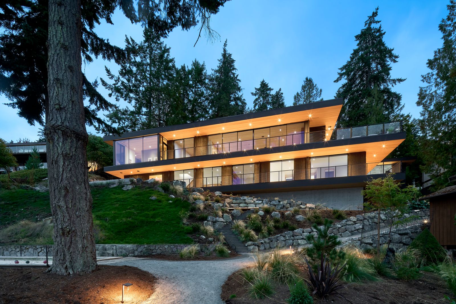 Photo 4 of 31 in Layer House by W O V E N Architecture and Design - Dwell
