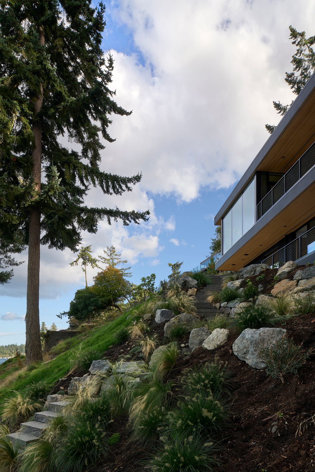 Photo 12 of 31 in Layer House by W O V E N Architecture and Design - Dwell