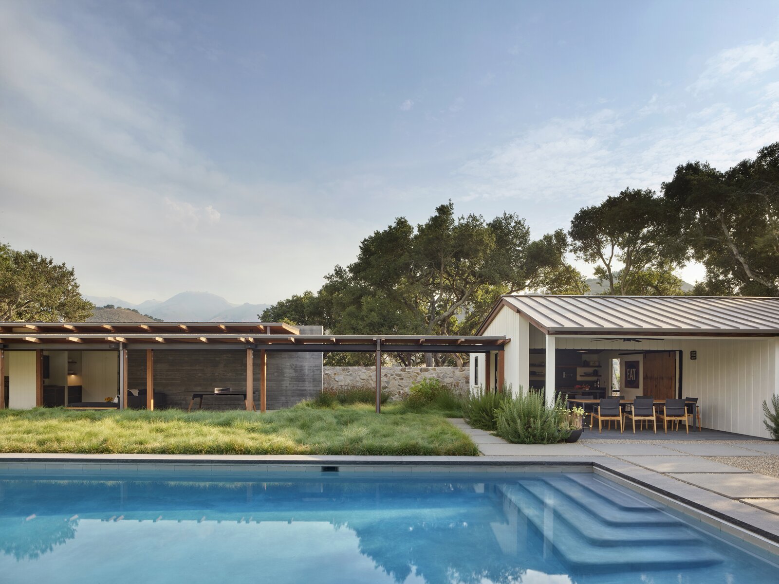 Photo 5 of 15 in The Webster Poolhouse by Justin Pauly Architects - Dwell