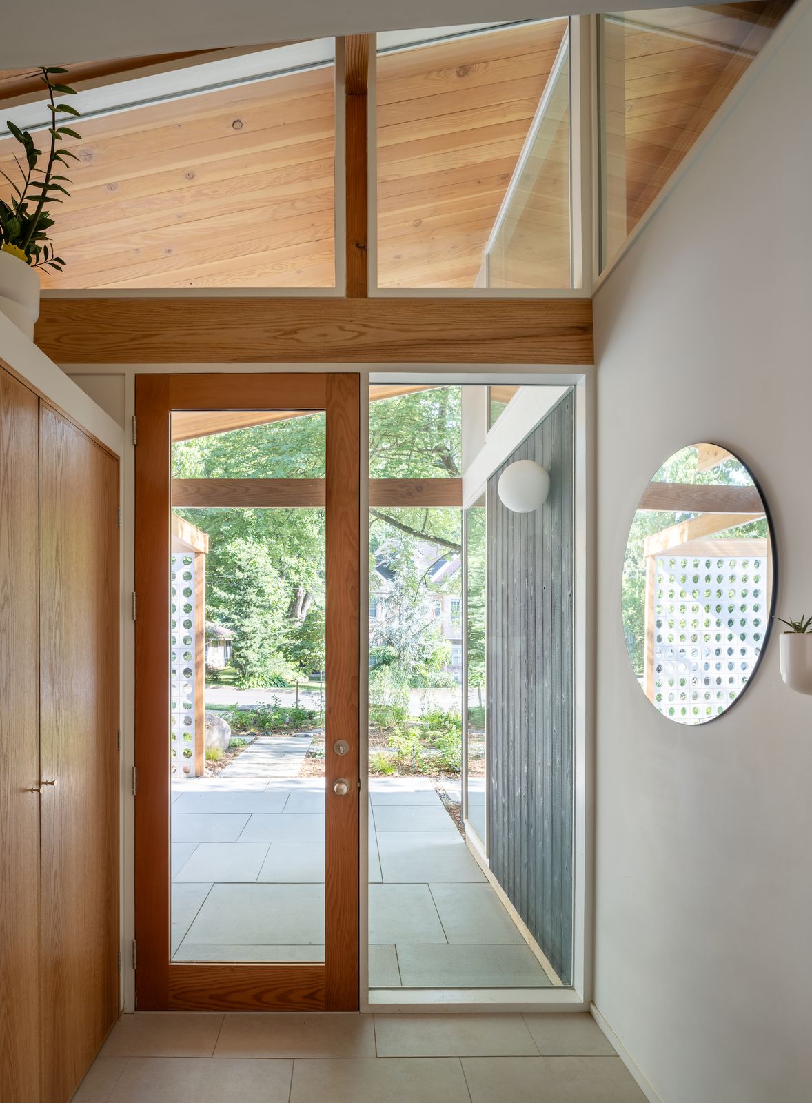 Photo 5 of 43 in twin modern house(s) by Cook Architecture - Dwell